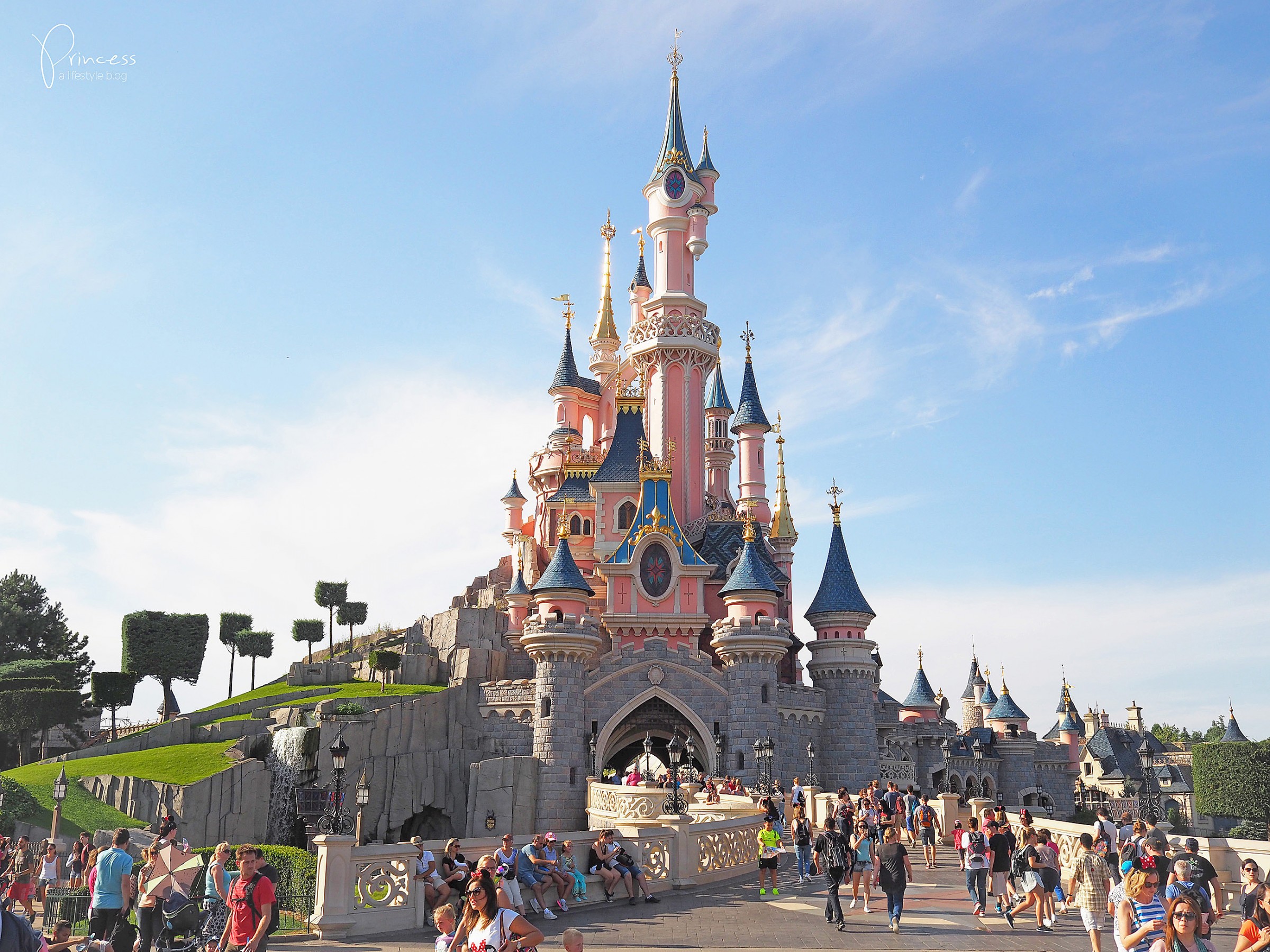 Disneyland Paris: eine magische Reise ins Land der Disney-Helden