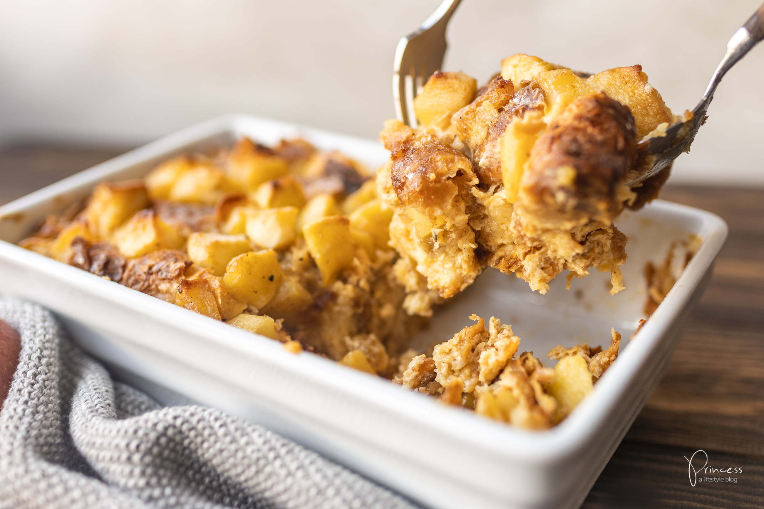 Apfel-Brot-Pudding aka Scheiterhaufen - Foodblog Princess.ch