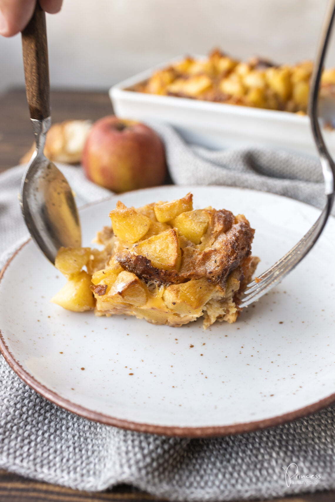 Apfel-Brot-Pudding aka Scheiterhaufen - Foodblog Princess.ch